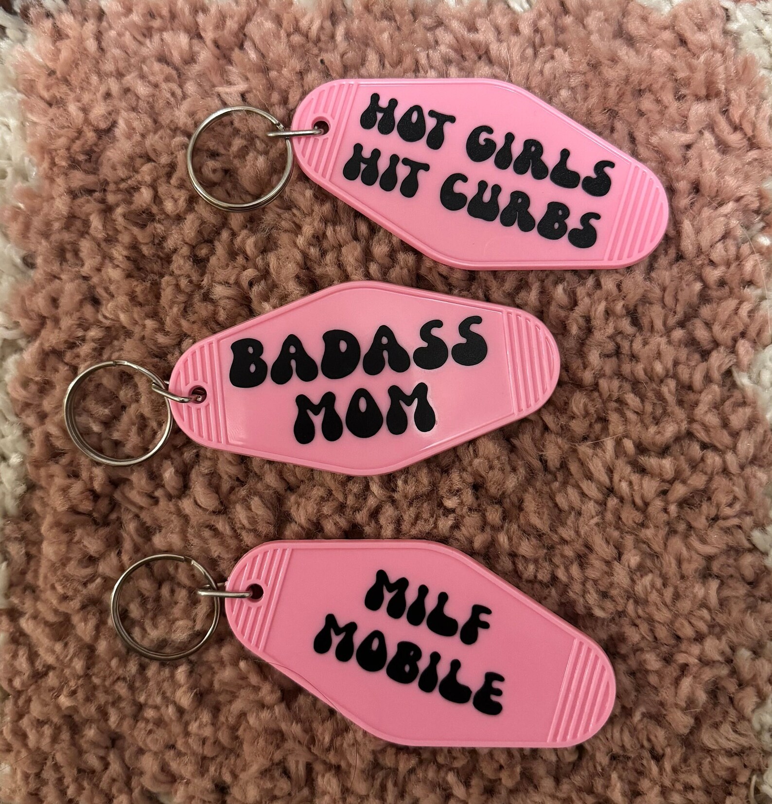 BADASS MOM KEYCHAIN | Funny Keychain | Mom Keychain - Etsy