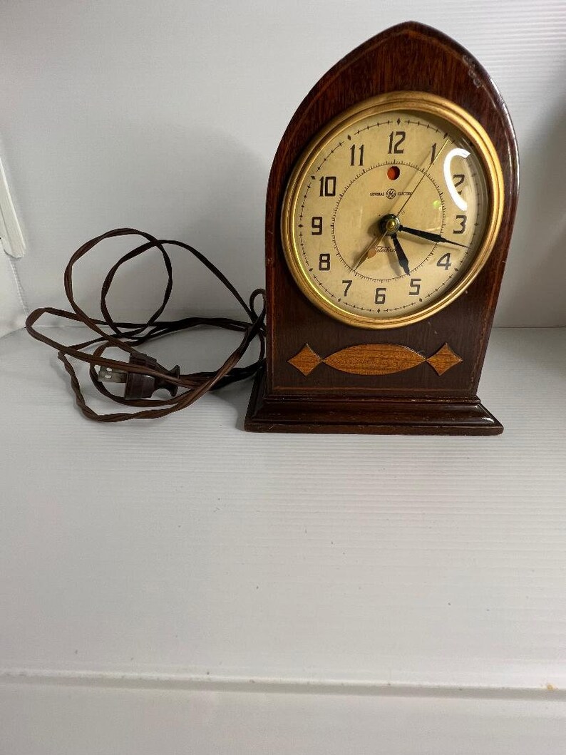 Telechron Art Deco Wood Tombstone Electric Mantle Table Clock - Etsy