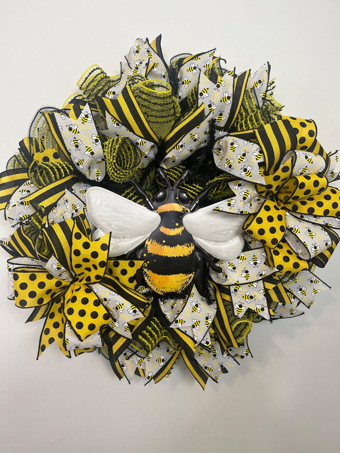 Bumble Bee Wreath, Bumble Bee Door Decor, Summer Wreath, Bee Door ...