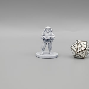 BEHOLD! Volothamp Geddarm the Writer Miniature! Hand Painted or Primed ...