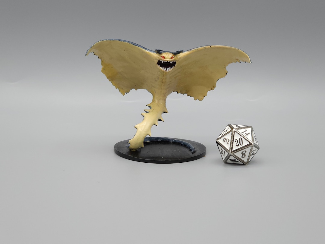 BEHOLD A Cloaker Miniature Hand Painted or Primed D&D / TTRPG Minis 8k ...