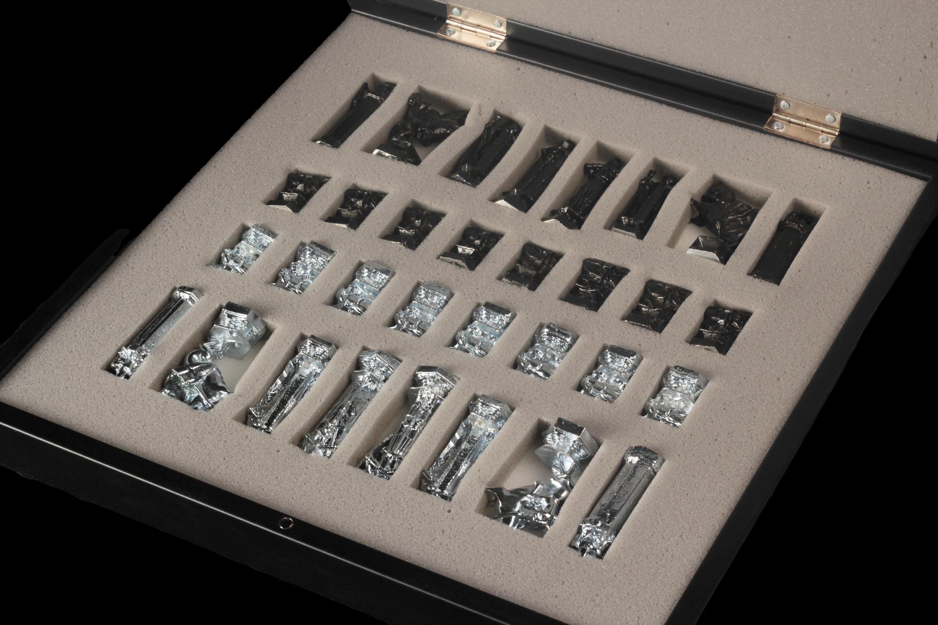 Elegant Metal Wizard Chess Set With Engraved Name Plate Exquisite ...