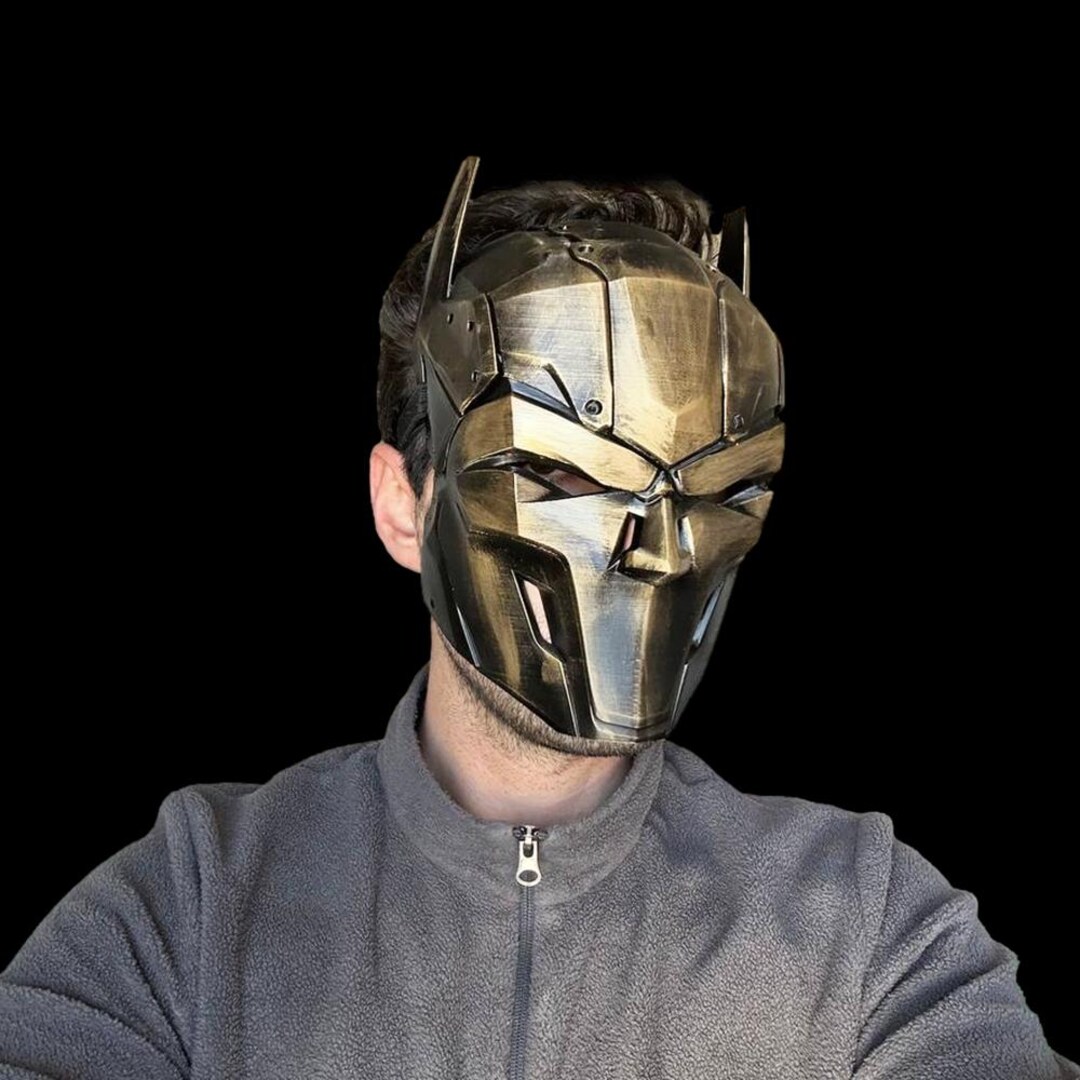 Handmade Bat_man Beyond Mask: Futuristic Cosplay Helmet, Color Option ...