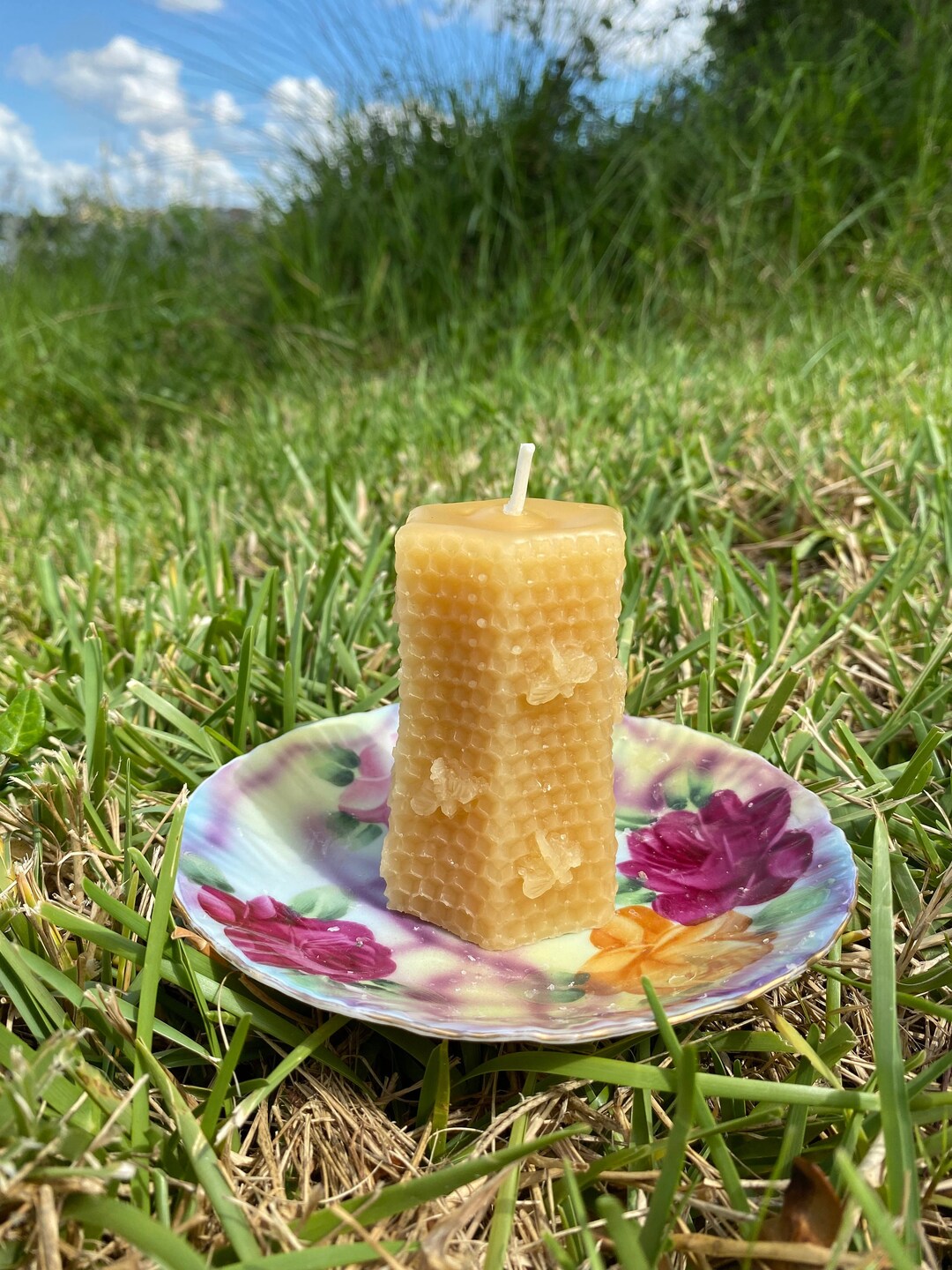 Pure Beeswax Honeycomb Flying Bee Candle - Etsy