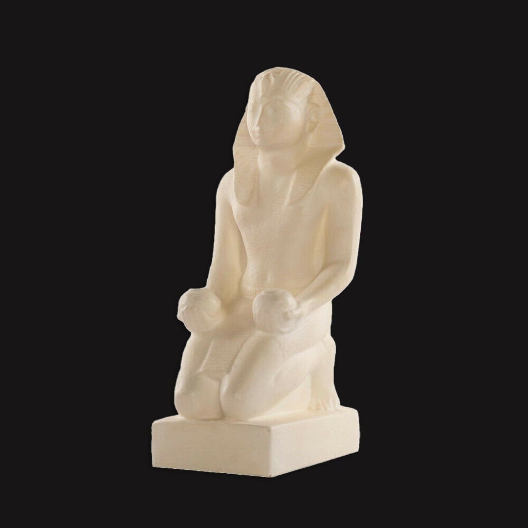 Egyptian Pharaoh Kneeling King Statue - Museum Reproduction With ...
