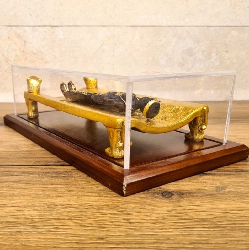 Egyptian Mummy Displayed on Lion-form Mummification Bed, Egyptian ...