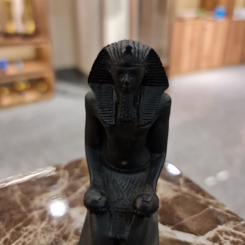 Egyptian King Tuthmosis III Offering Vessels Statue, Reproduction With ...