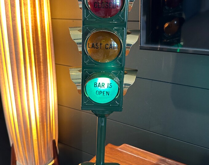 Vintage 1960’s Stoplight Traffic Light — Bar is Open, Last Call, Bar is ...