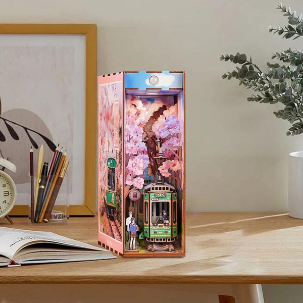 Japanese Book Nook - Etsy