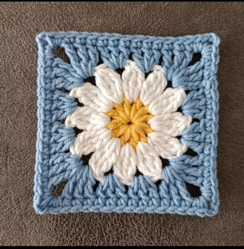 Daisy Granny Square Crochet Pattern (PDF Download) - Etsy