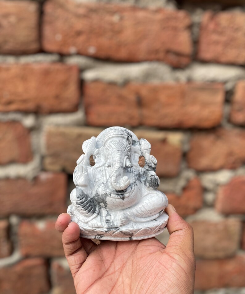 Howlite Crystal Handcarved Lord Ganesha Statue , 766.50g - Etsy