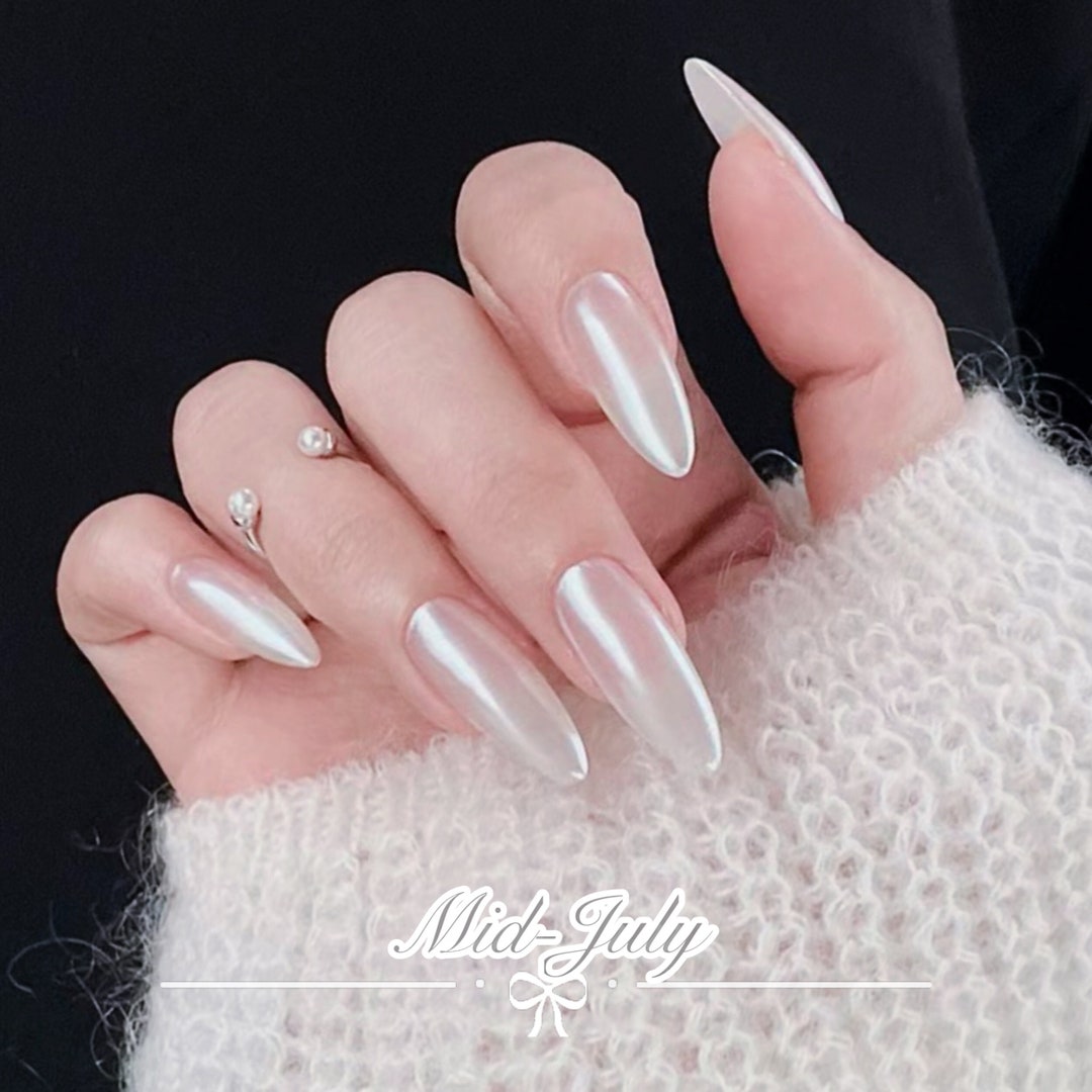 White Pearl Press on Nails Shinning Mirror Pearly Chrome Nails Haliey ...