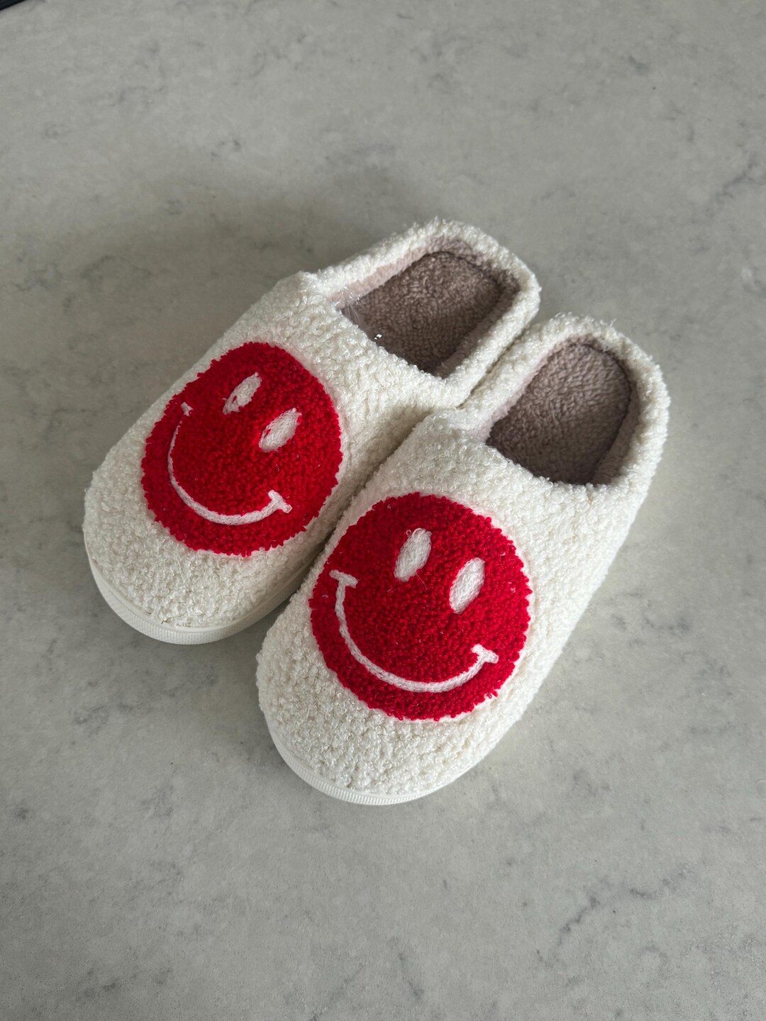 Cute Red Smiley Face Lounge Slippers, Teddy Bear Slippers, Cozy ...