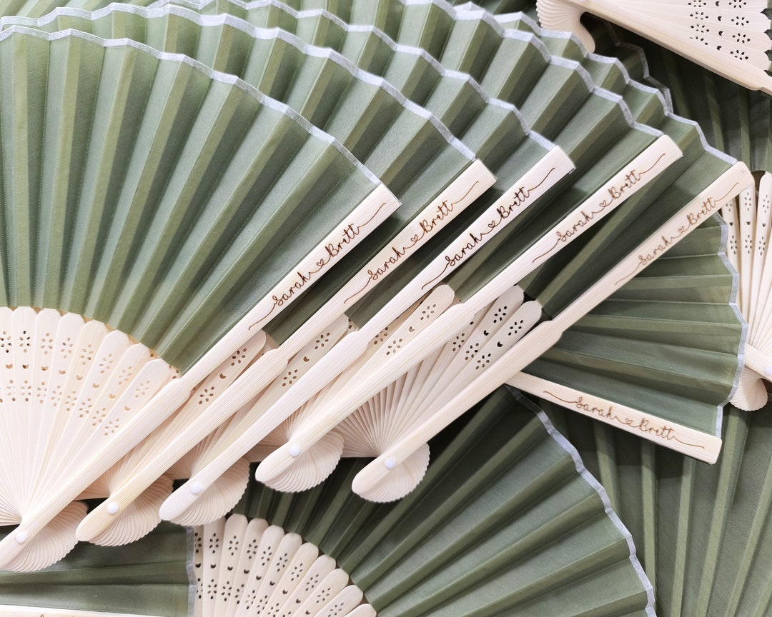 Abanicos de seda verde salvia, con texto personalizado grabado/impreso ...