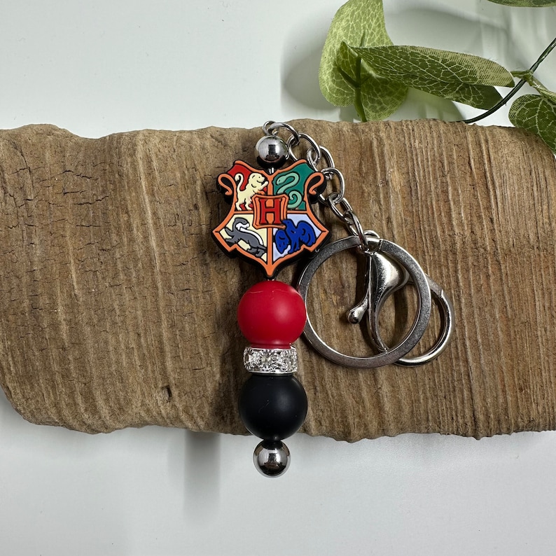 Hogwarts Keychain, Harry Potter Keychain, Character Keychains - Etsy
