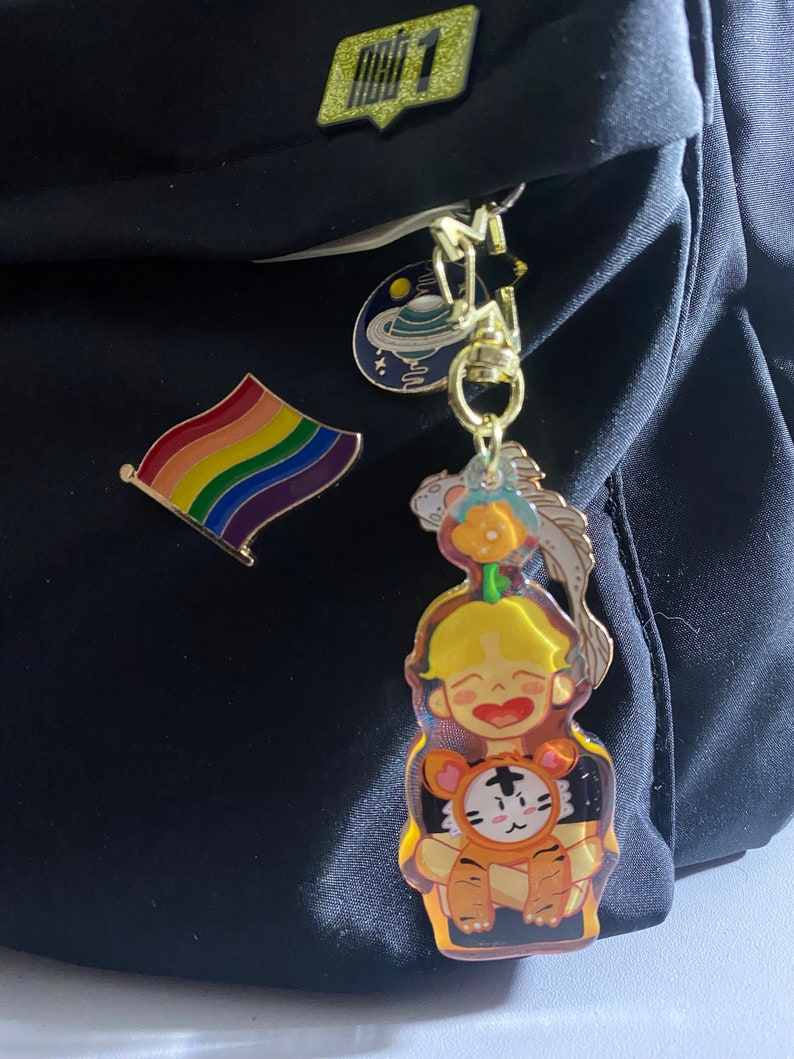 Seventeen Hoshi Tiger Flower 3 Inch Iridescent Acrylic Keychain - Etsy