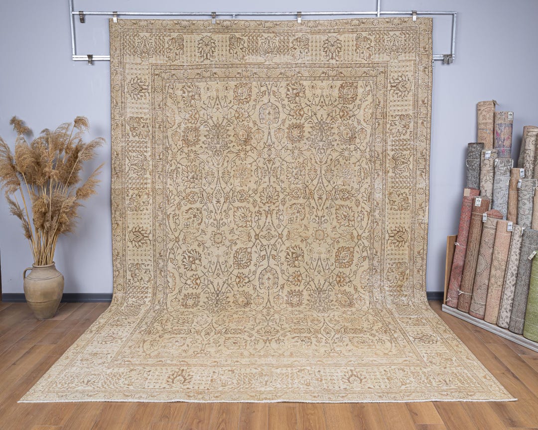 Vintage Muted Oversized Area Rug , Neutral Beige Floral Carpet for ...
