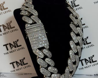 BIG Miami Cuban Chain - Iced Out-cz-big Cuban Link -men and BIG Miami Cuban Chain - Iced Out-cz-big Cuban Link -men and