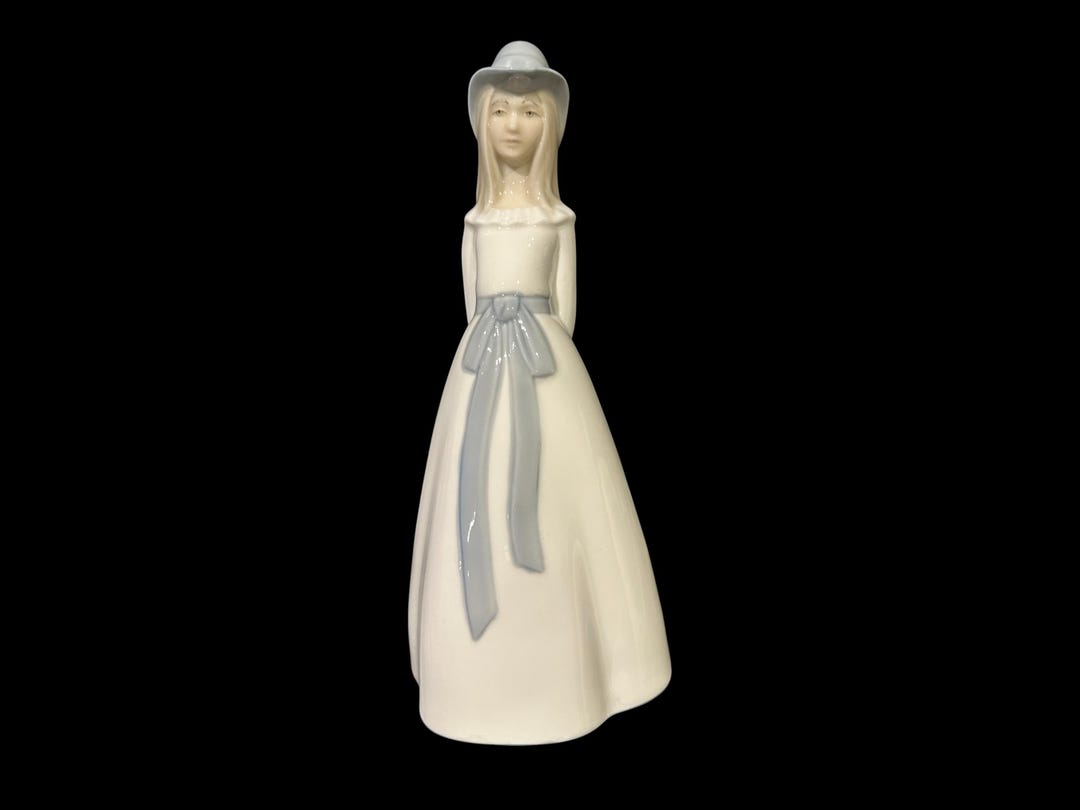 Vintage Miguel Requena Porcelain Figurine: Young Girl With Hat - Etsy