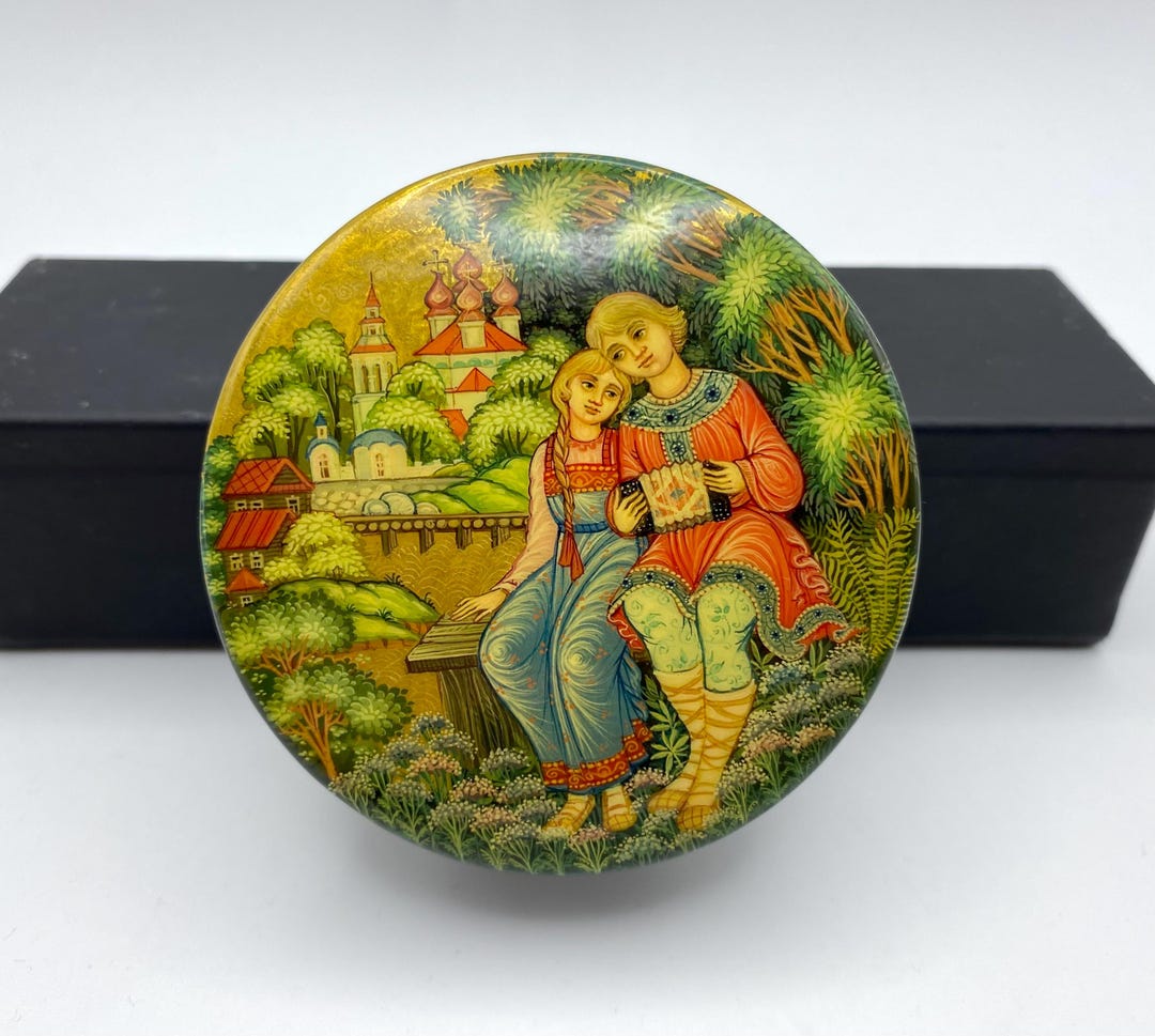 Kholuy Papier-mâché Lacquer Box, Jewelry Box, Original Kholuy Painting ...
