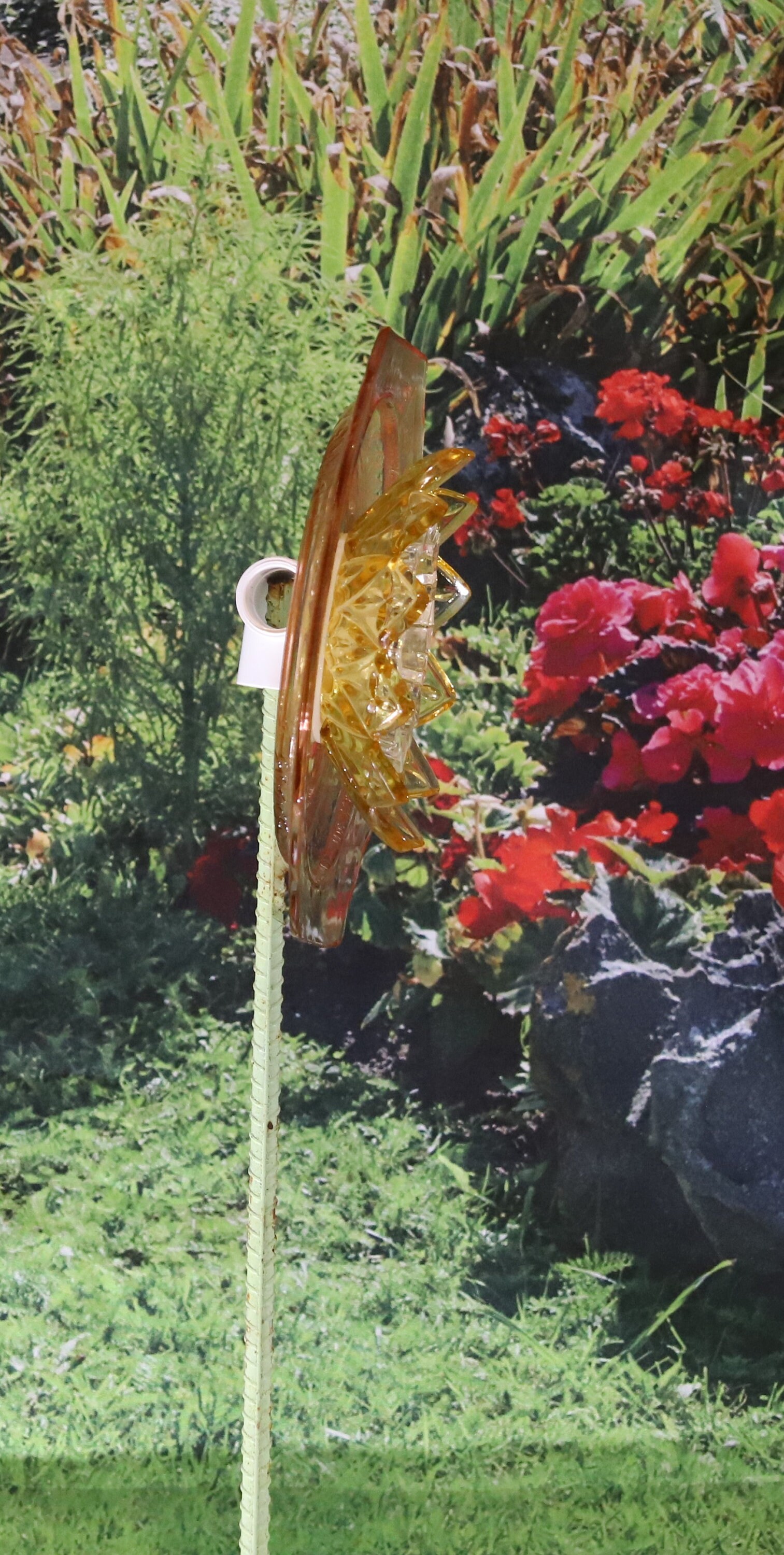 Glass Flower "yard Art" - Dish Flower, Sun Catcher, Garden Décor ...