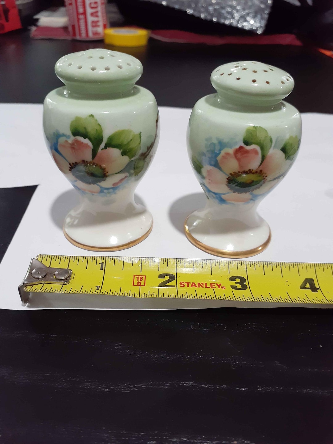 Vintage Austria Ceramic Floral Pattern Pair Salt and Pepper Shakers ...