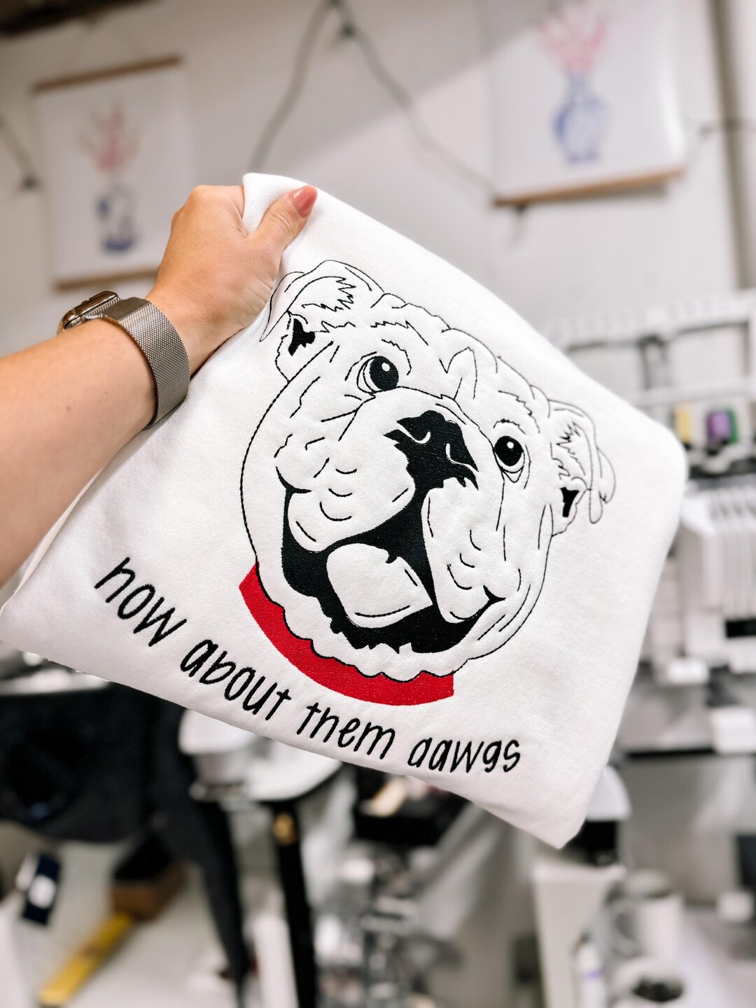 HBTD Bulldog Sweatshirt Vintage Embroidered DAWGS Crewneck - Etsy