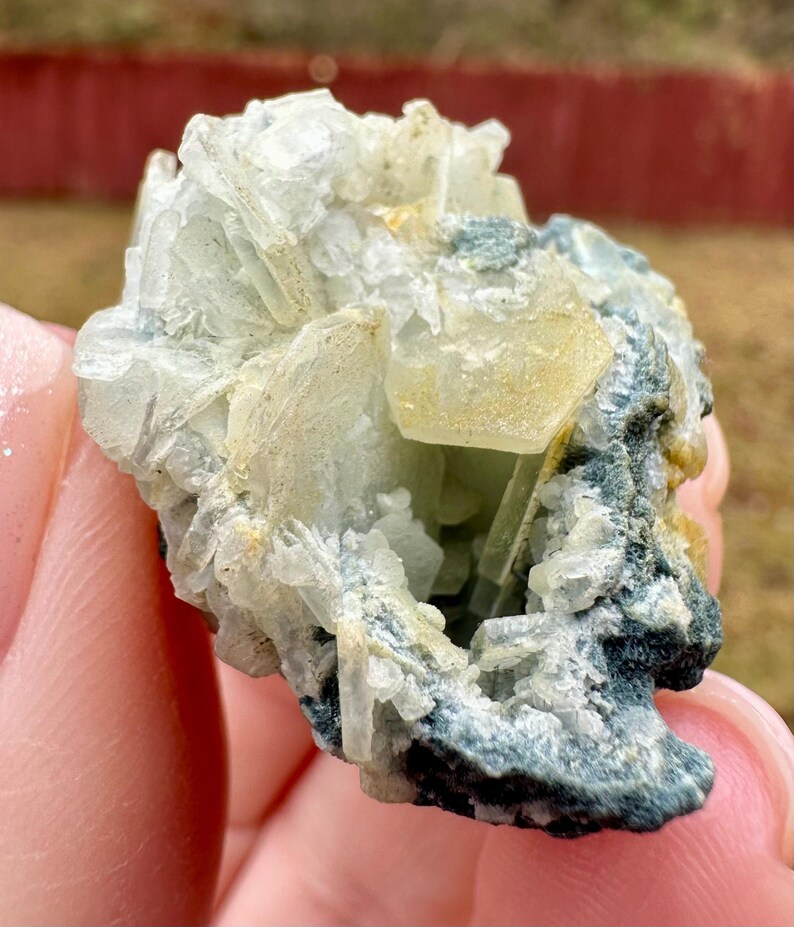 12 Grams Collector Must Have Caesium-rich Alkali Beryl Crystal Cluster ...