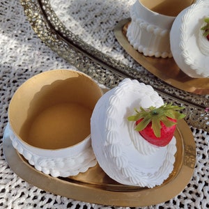 Round Cake Box - Etsy