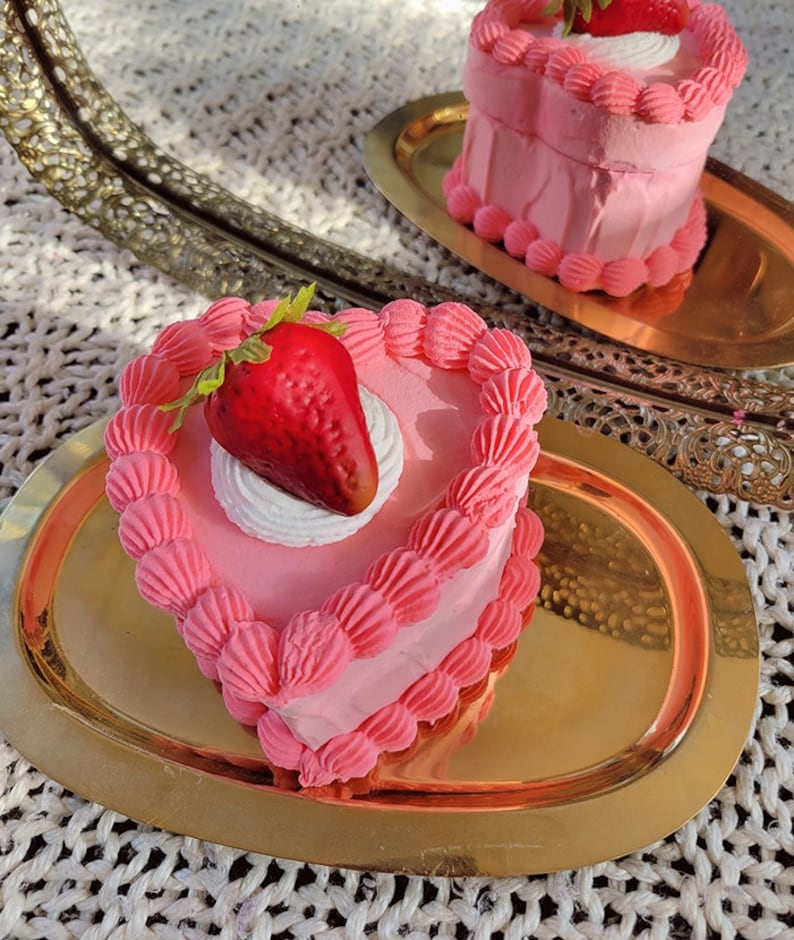 Heart Shaped Cake Box - Etsy