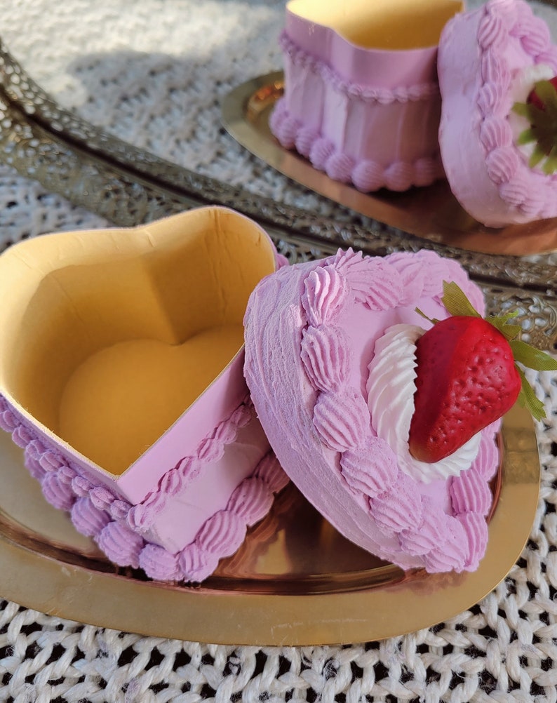Heart Shaped Cake Box - Etsy