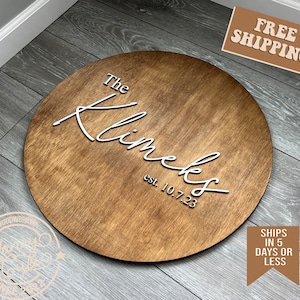 Last Name Wooden Sign Personalized Round Wood Sign , Rustic Last Name ...