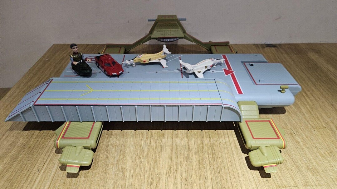 Captain Scarlet Spectrum Cloud Base and Box Damaged Working Sounds ...