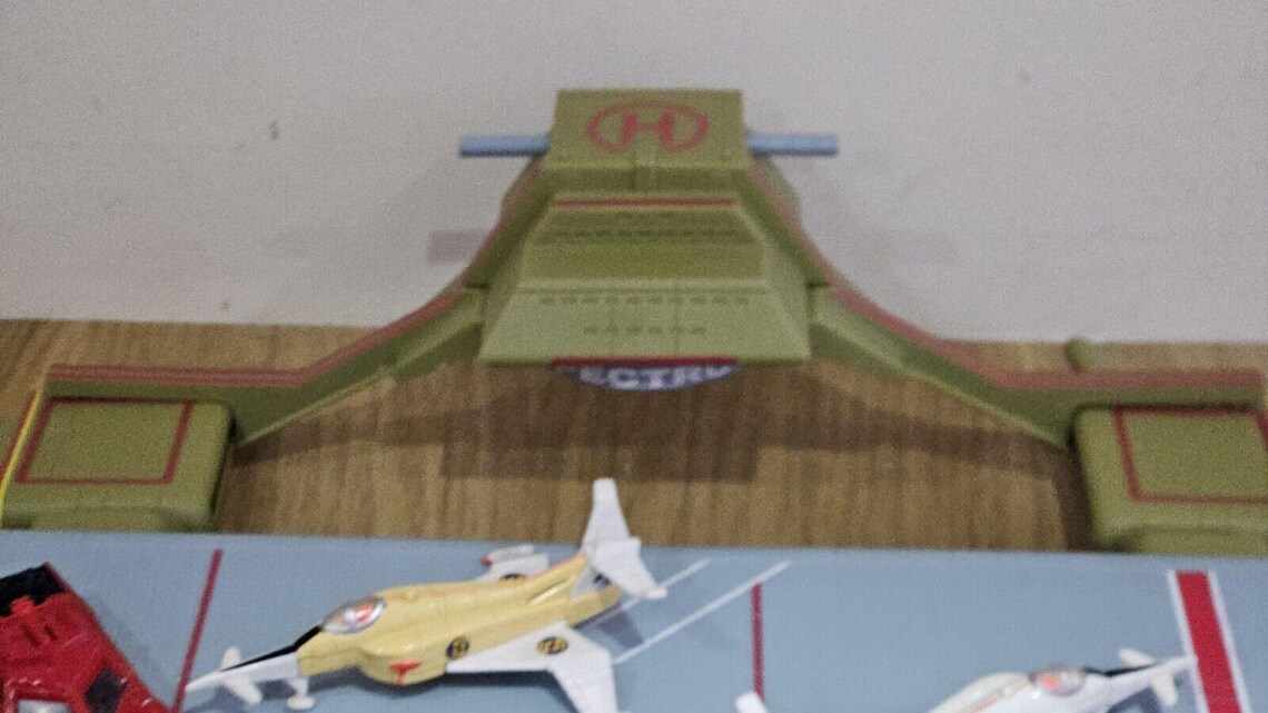 Captain Scarlet Spectrum Cloud Base and Box Damaged Working Sounds ...