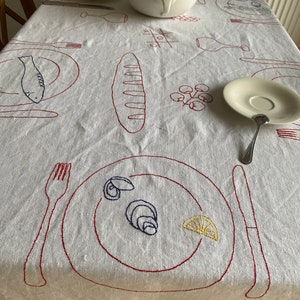 Hand Embroidered Dinner for 6 Linen Table Cloth With Plates Allocation ...