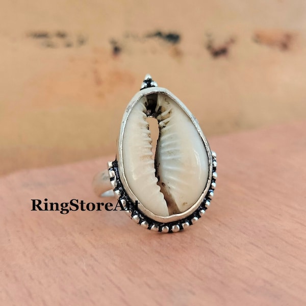 Cowrie Shell Ring - Etsy