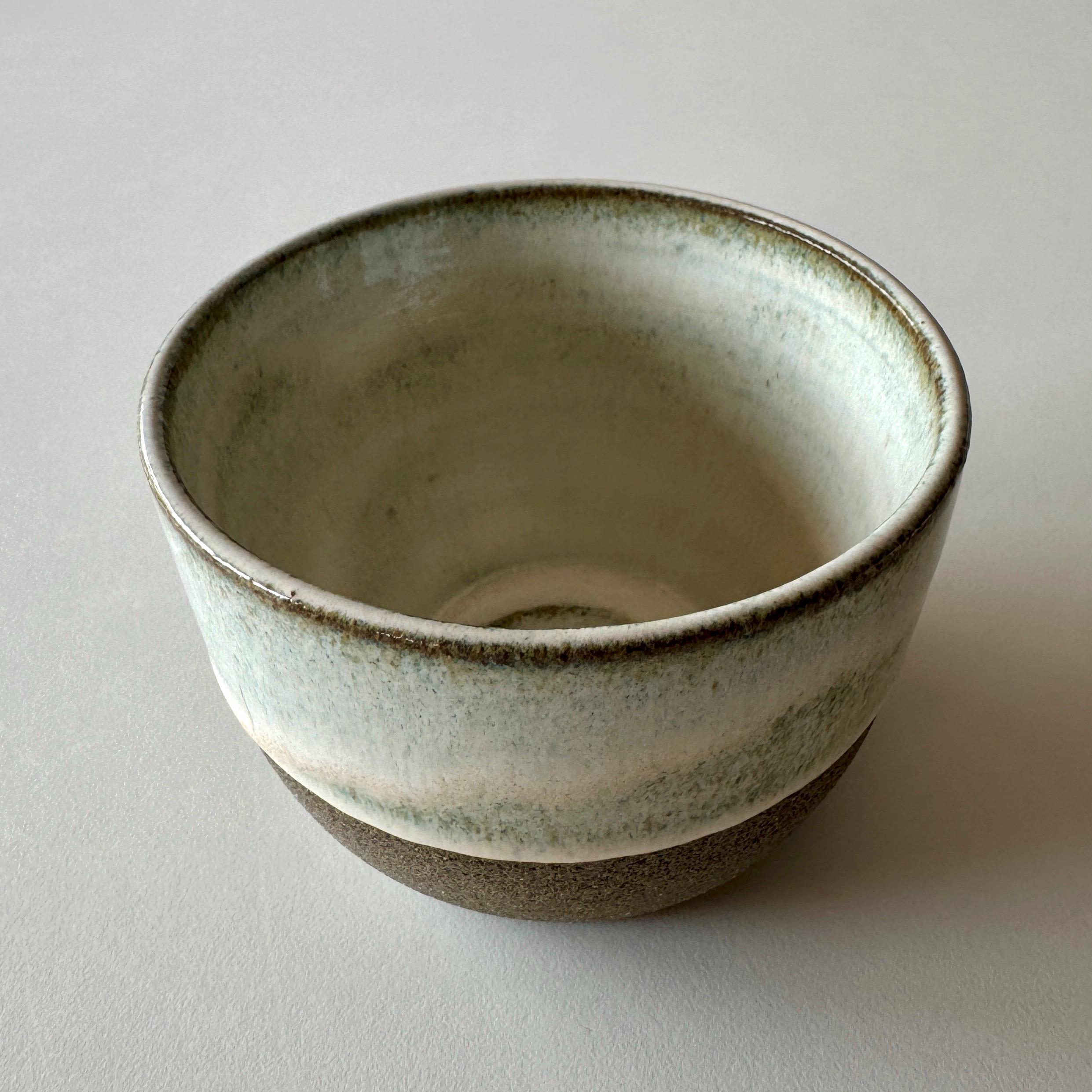 Handcrafted Ceramic Mug: White Glossy Glaze, Grog Clay (7oz) - Etsy
