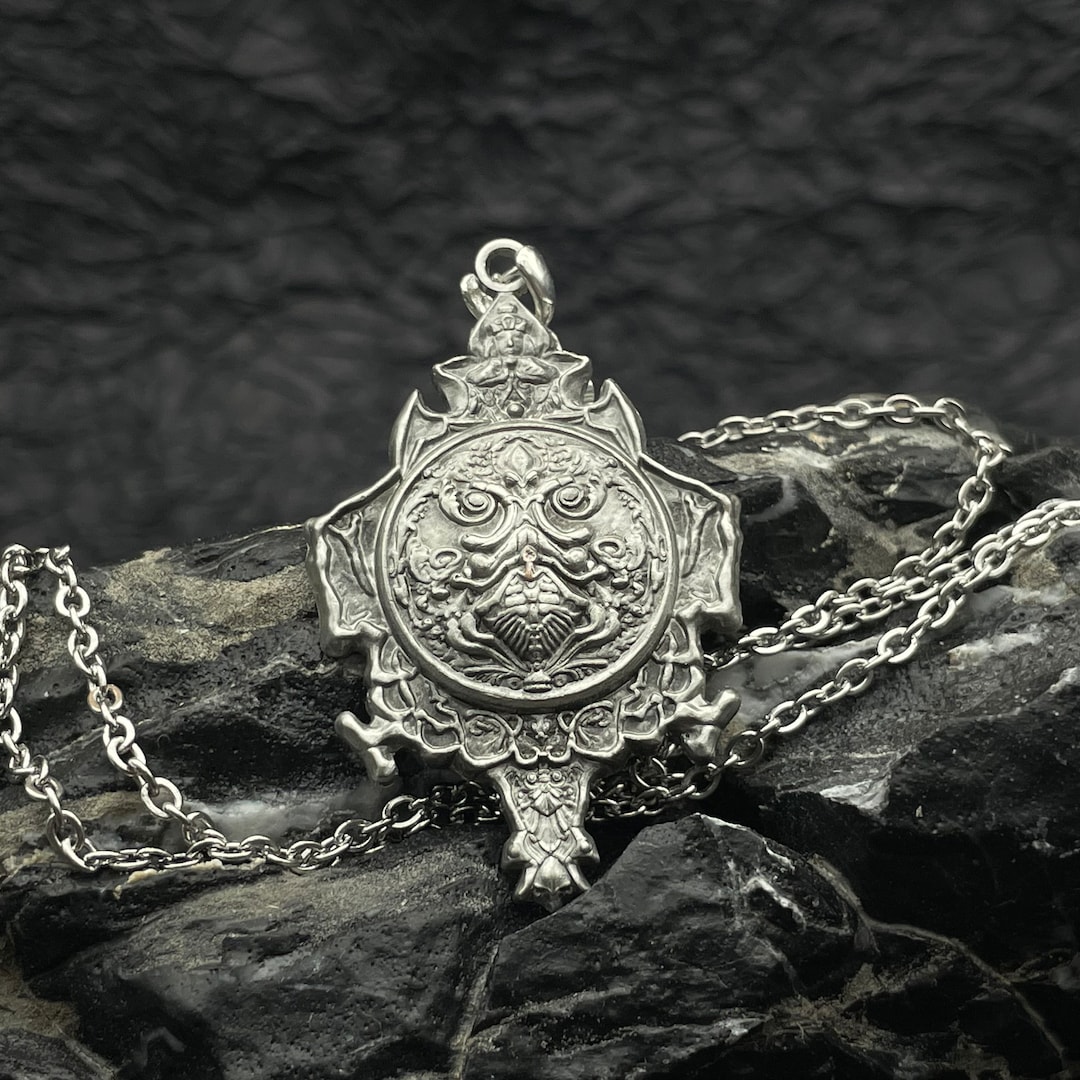 Handmade Dark Souls Necklace Artorias Silver Pendant 1.67 1:1 Replica ...