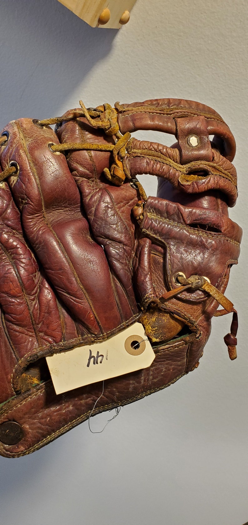 Vintage Wilson Catchers Mitt Makes Great Home Decor Piece. Nice Gift ...