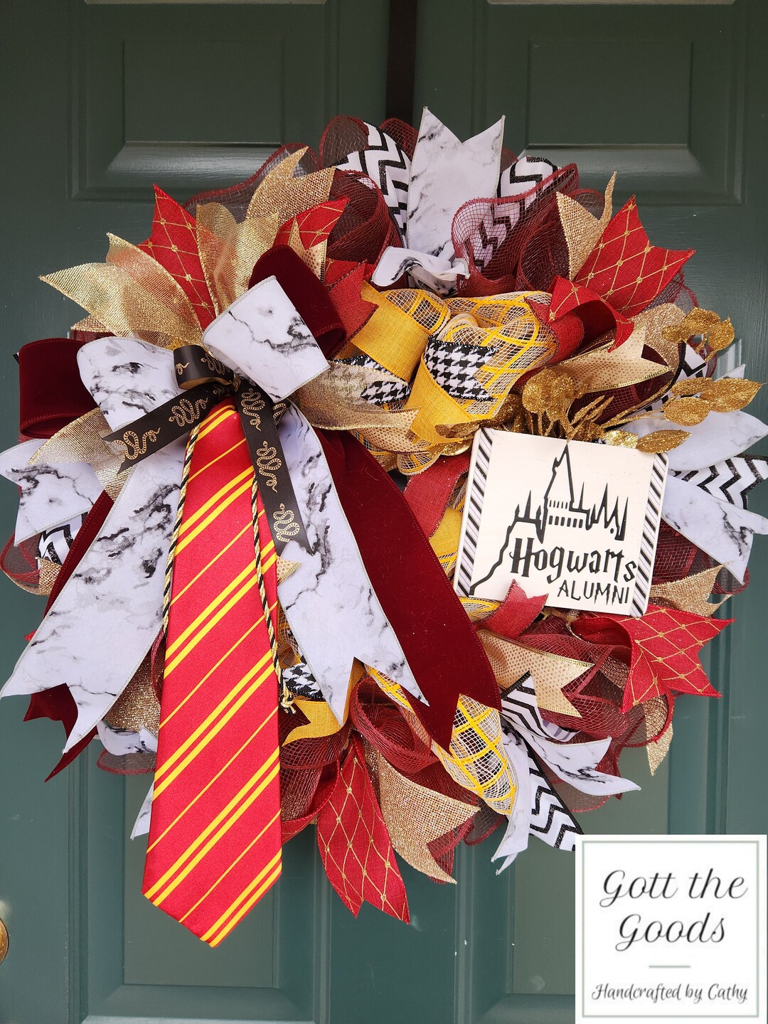 Harry Potter Wreath, Wizarding World Decor, Hogwarts Alumni Wreath ...