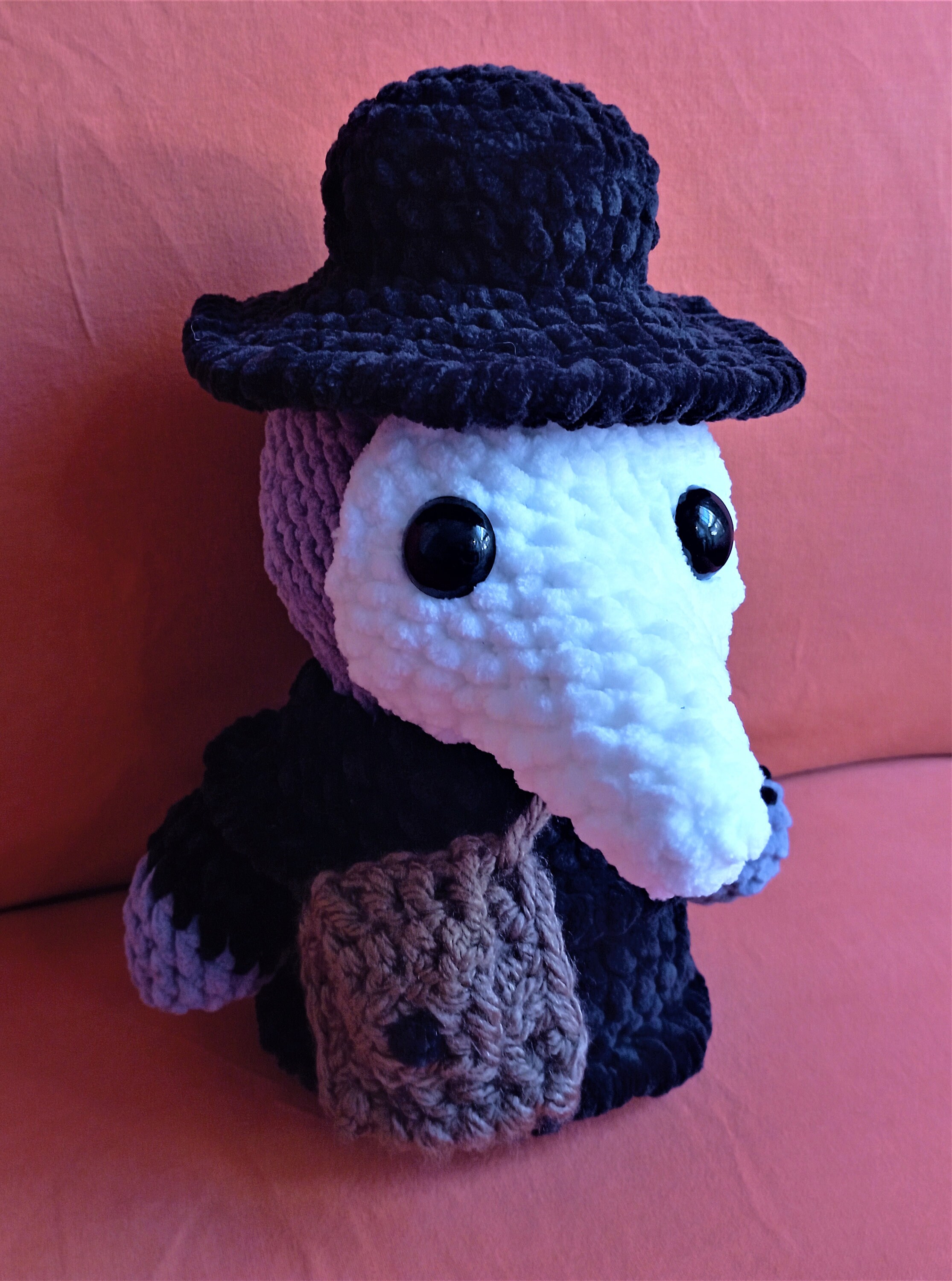 Cute Plague Doctor Crochet Plush Halloween, Medico Della Peste ...