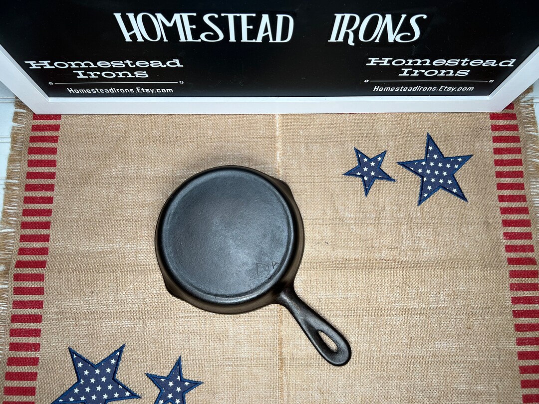 Chicago Hardware Foundry #3 Skillet - Etsy
