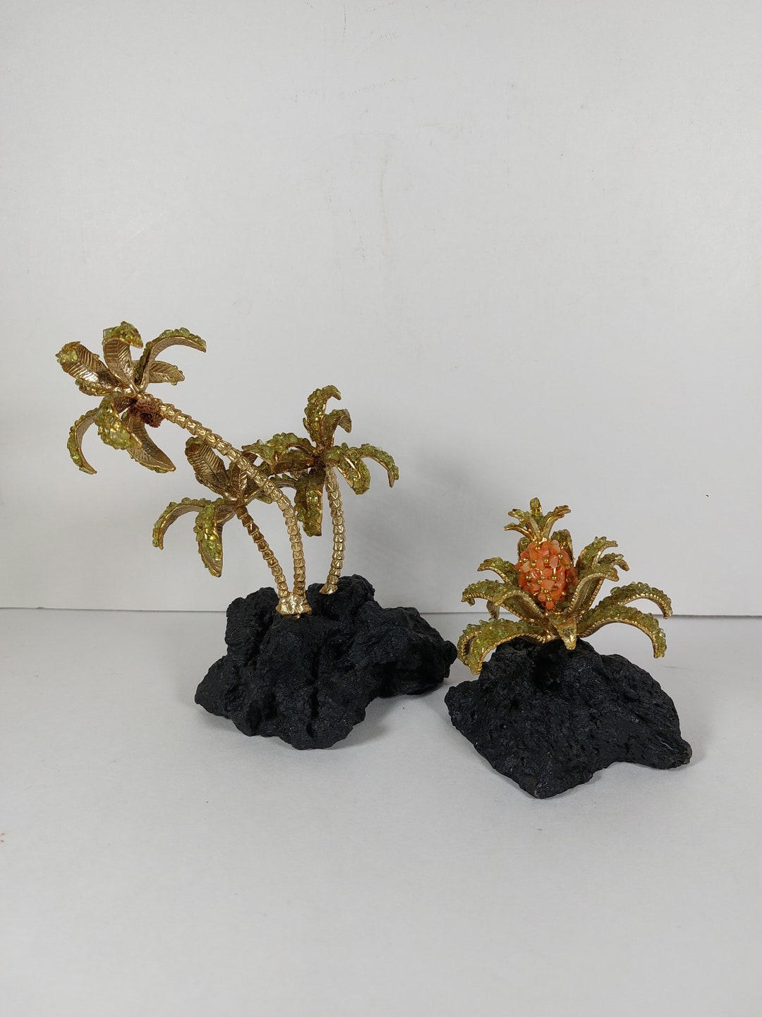 Vintage Hawaiian Gold Palm Trees / Pineapple With Peridot on Black Lava ...