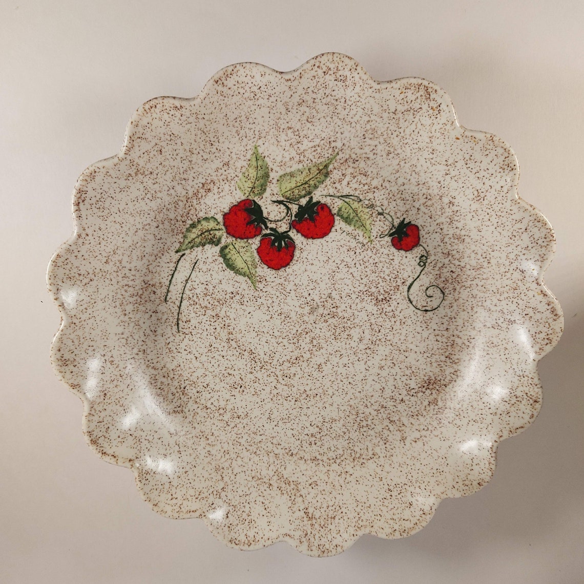 Stawberry Themed Speckled Pottery Pie Baking Dish / Pan - Beautifully ...