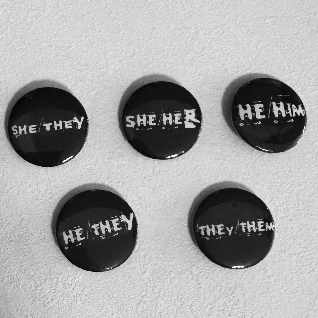 Saw (2004) Movie Font Pronoun Badges/pins - Etsy