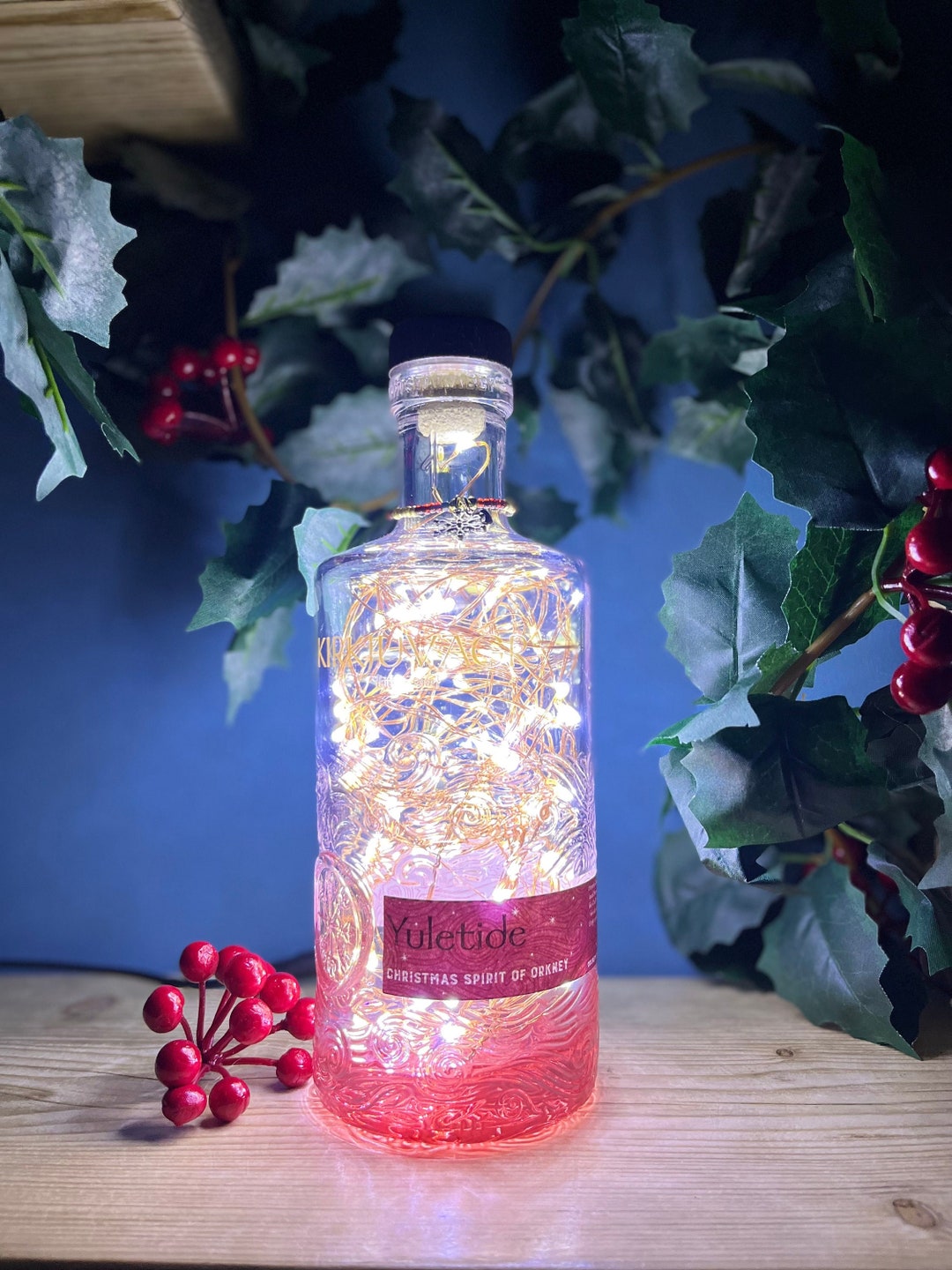 Kirkjuvagr Yuletide Gin 70cl | Mains Powered LED Bottle Light Filled ...