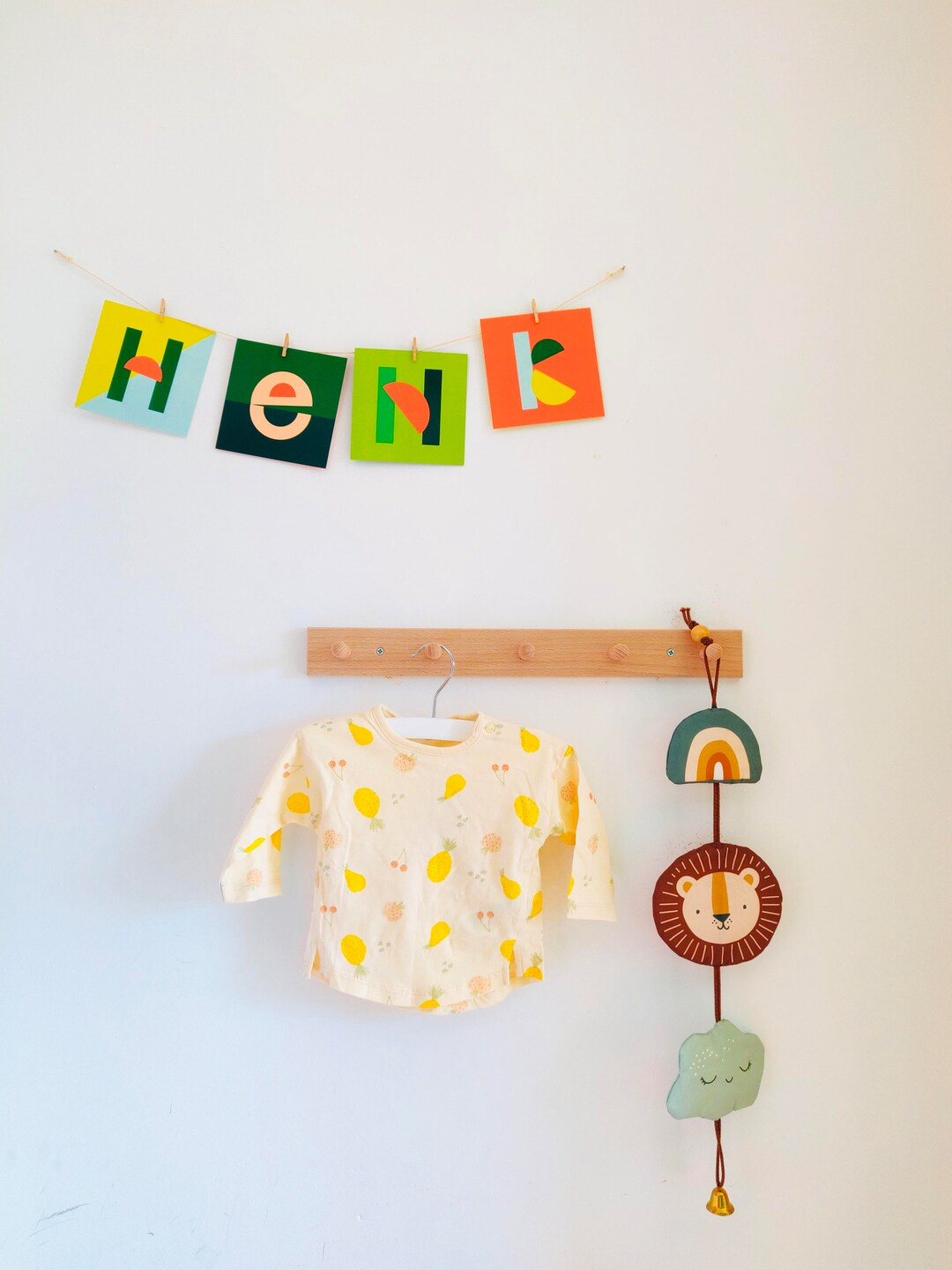 Alphabet Cards | Letter Slinger | Typographic Cards *incl. String&pins ...