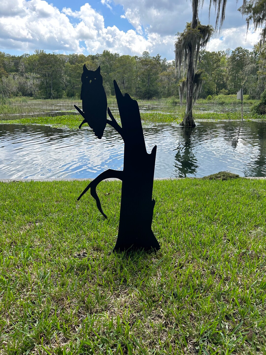 Haunted Tree | Spooky Tree | Halloween Tree | Halloween Signs ...