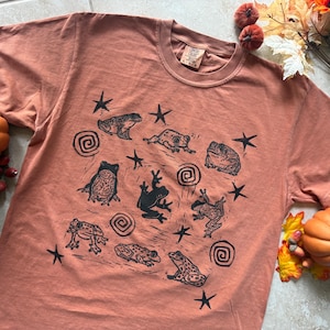 Hand Printed Frog Shirt: Block Print Tee - Etsy