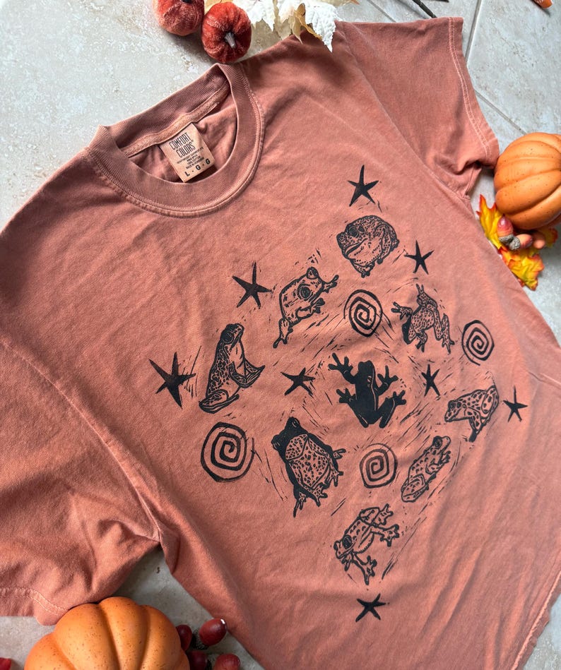 Hand Printed Frog Shirt: Block Print Tee - Etsy